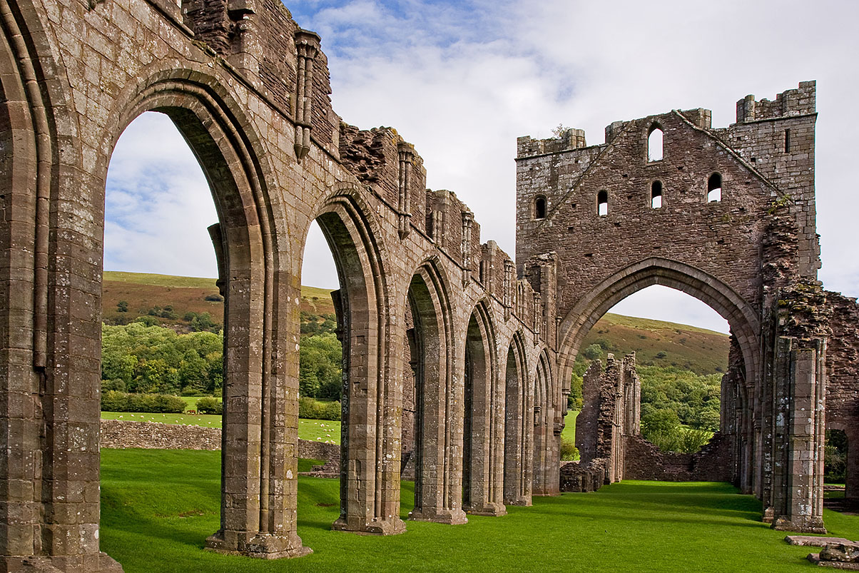 Llanthony Priory | National Churches Trust