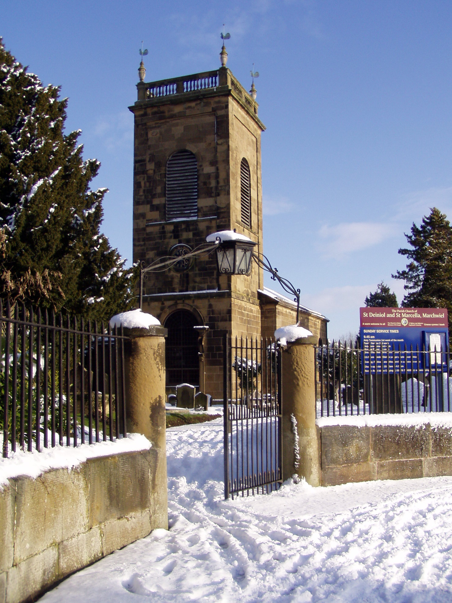 Marchwiel St Deiniol & St Marcella | National Churches Trust