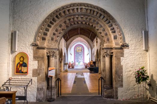 Parts of a church : inside : features : altar, windows, etc