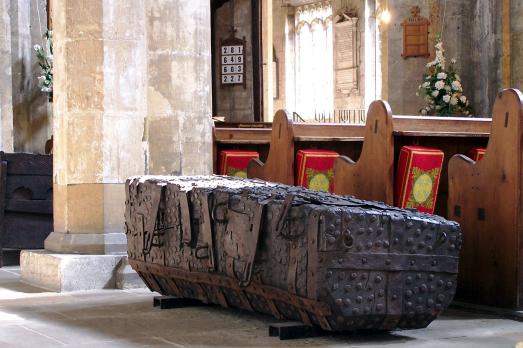 Parts of a church : inside : features : altar, windows, etc